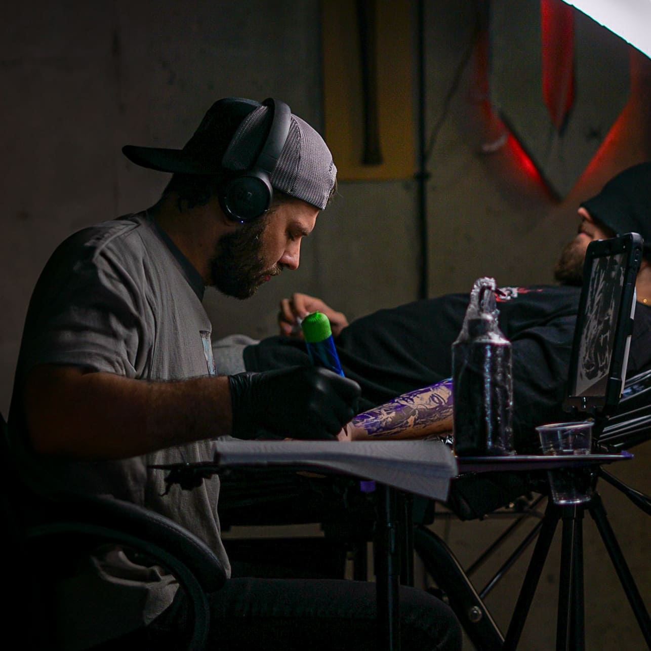 Model na Ink&Lemon we Włocławku – industrialny tatuaż od Gronka!